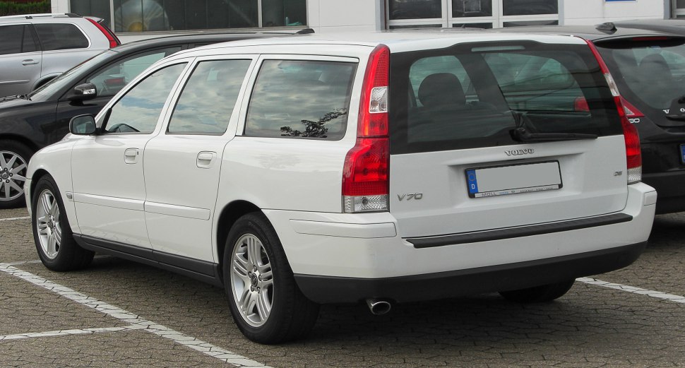 Volvo V70 technical specifications and fuel economy